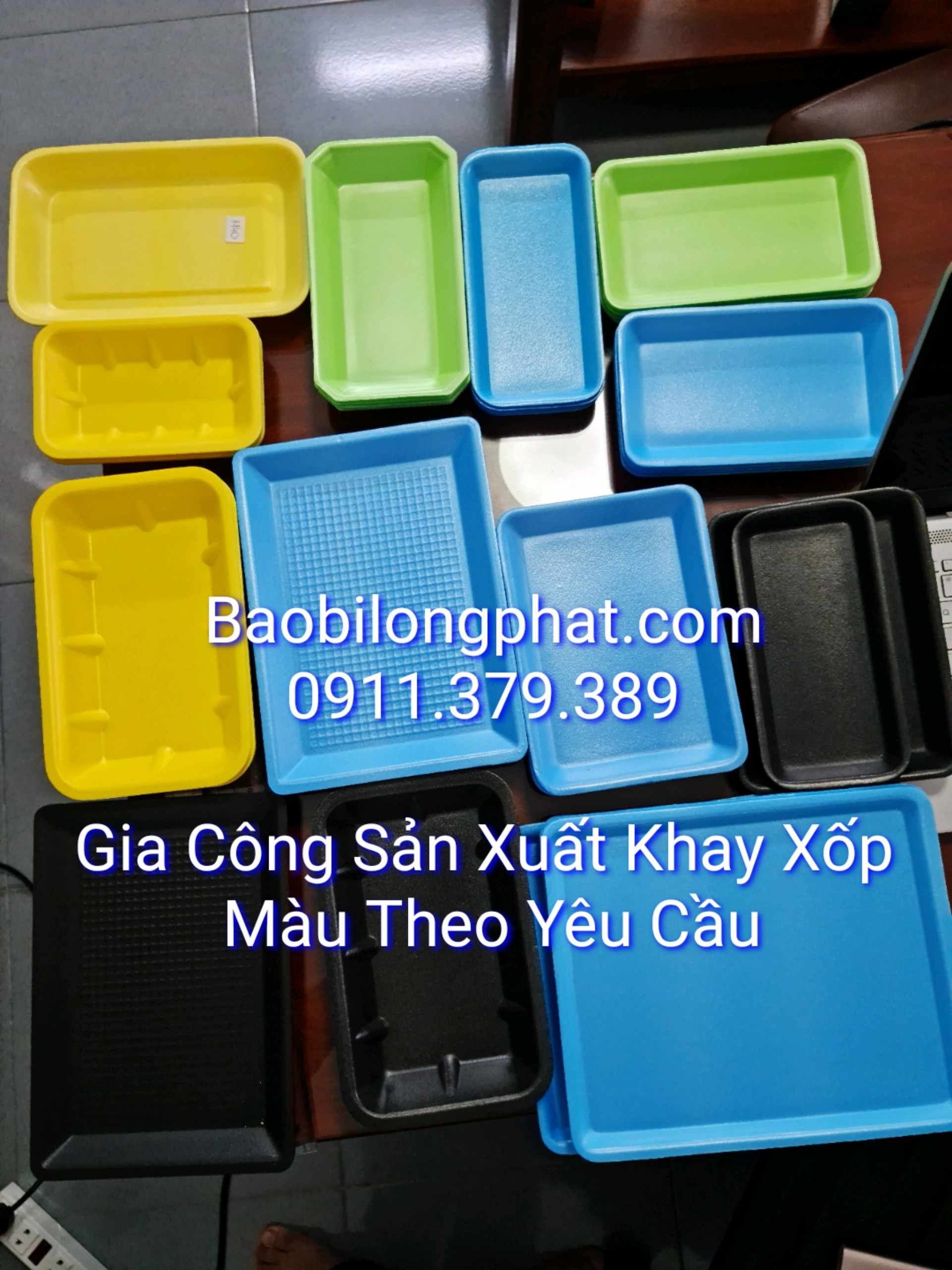 KHAY XỐP MÀU
